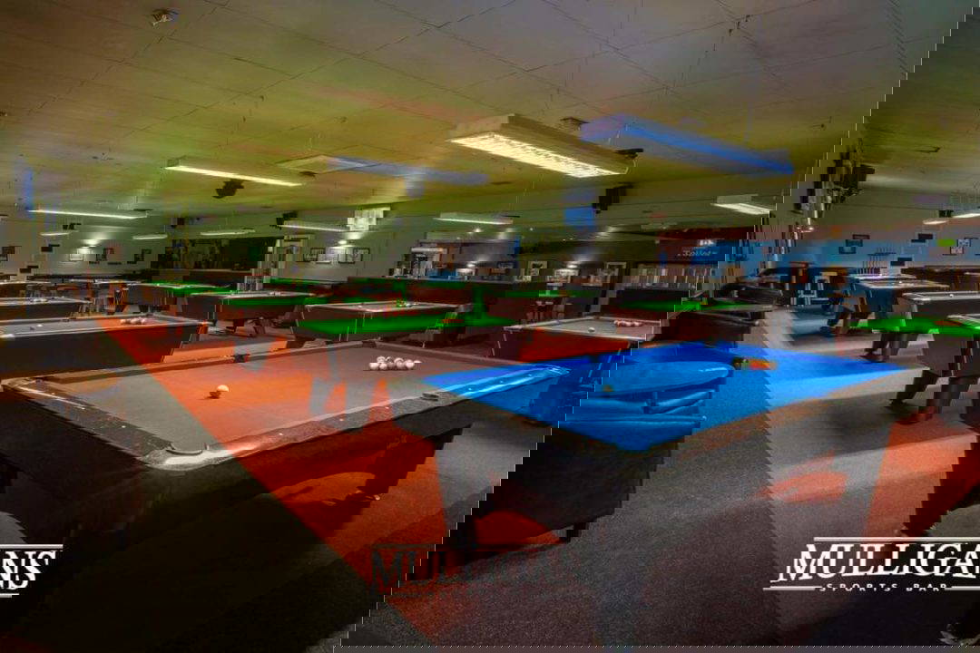 Play - Mulligans Sports Bar